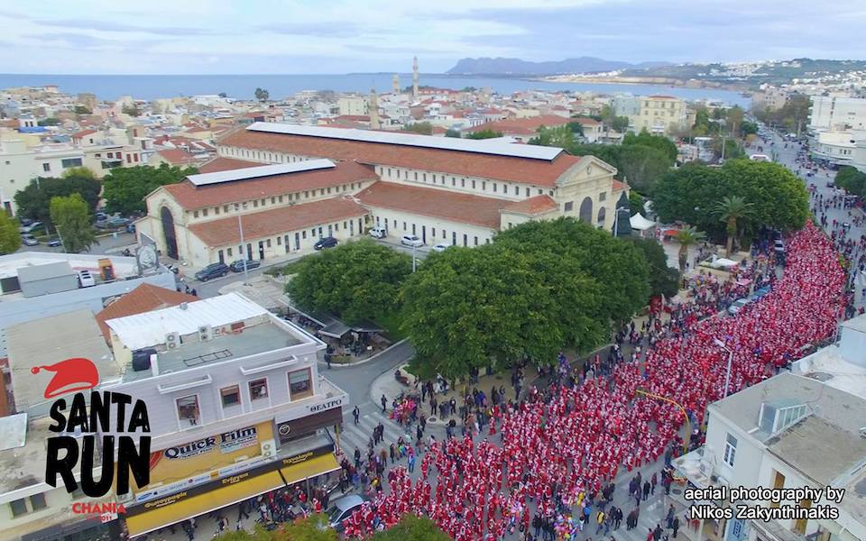 (Photos, Video) Thousands of Santas March in Hania During Annual Santa ...